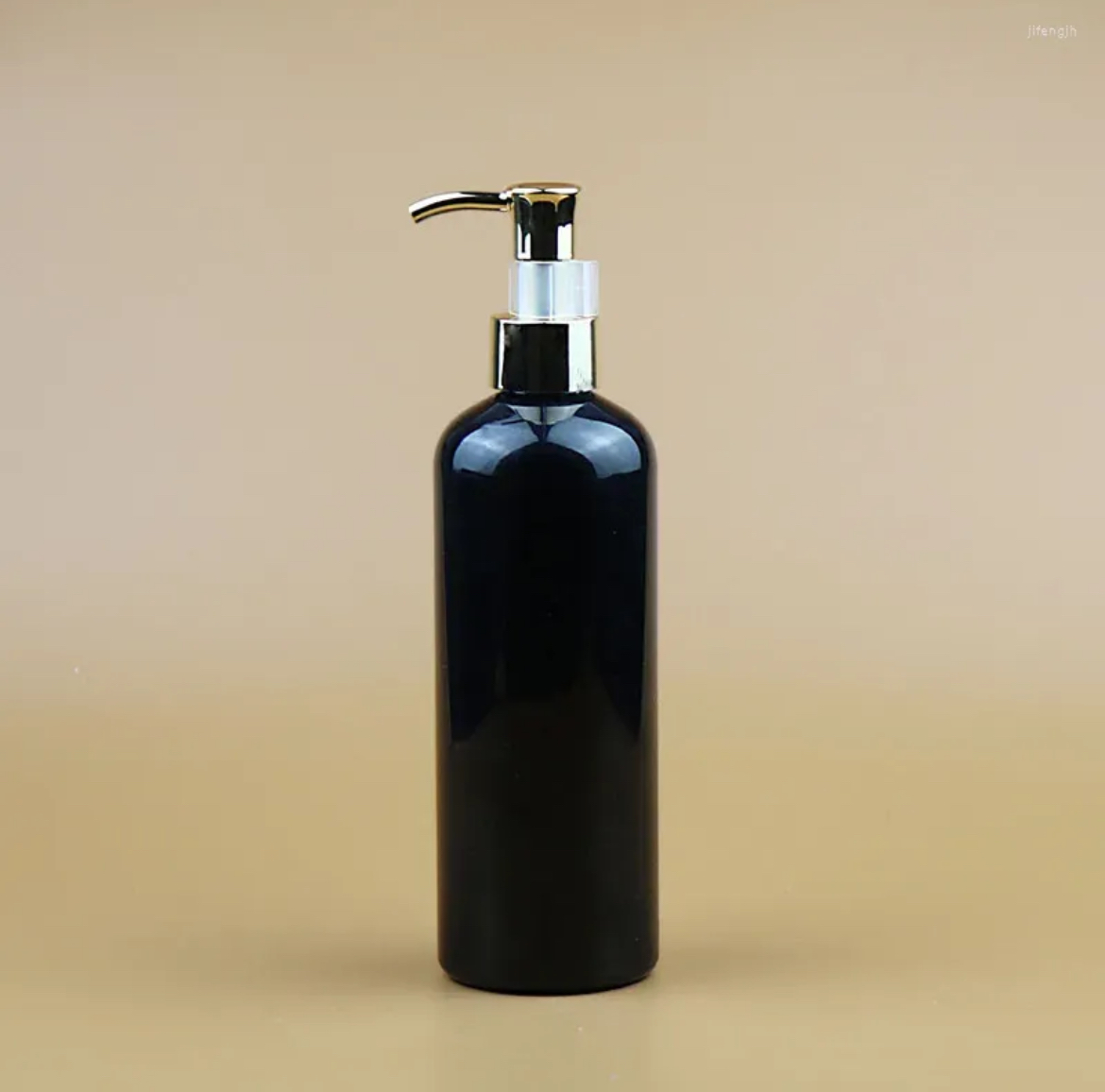 250ml Boston black bottle with long nose lotion pumps – Chipo Packaging